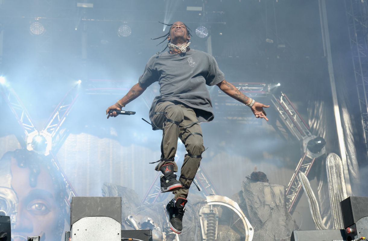 Travis Scott Falls Through Stage | Z 107.9