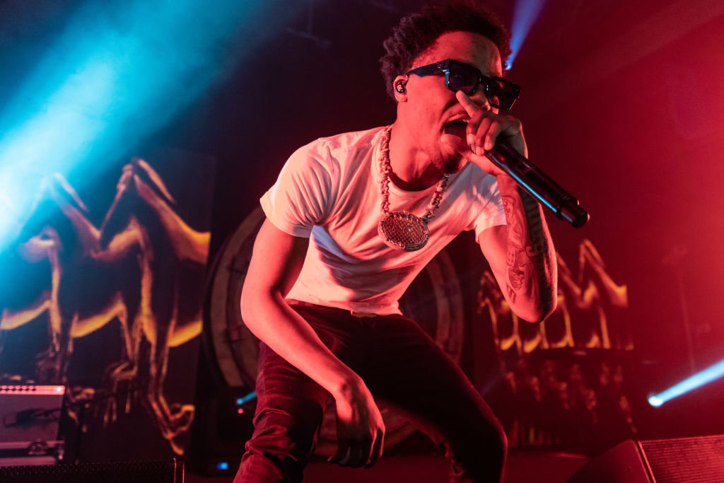 Wait...Is This Roddy Ricch's New Girlfriend?